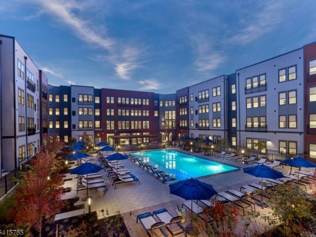 51 Okner Pkwy # 2005