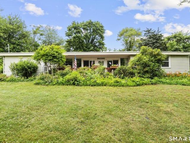51 Orchard Hill Rd, Branford, CT 06405