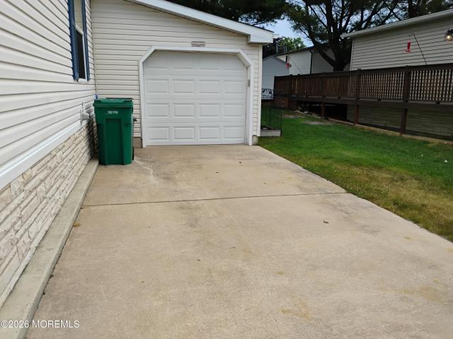 51 Pine Ridge Boulevard