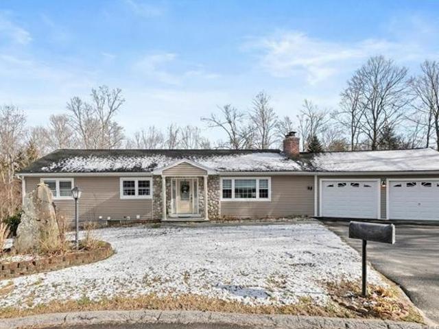 51 Pilgrim Ln, Naugatuck, CT 06770 in Naugatuck, Connecticut