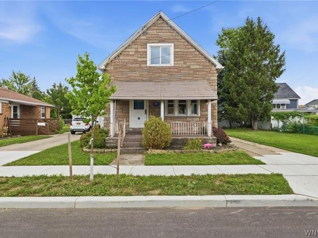 51 Pleasant Pkwy, Buffalo, NY 14206