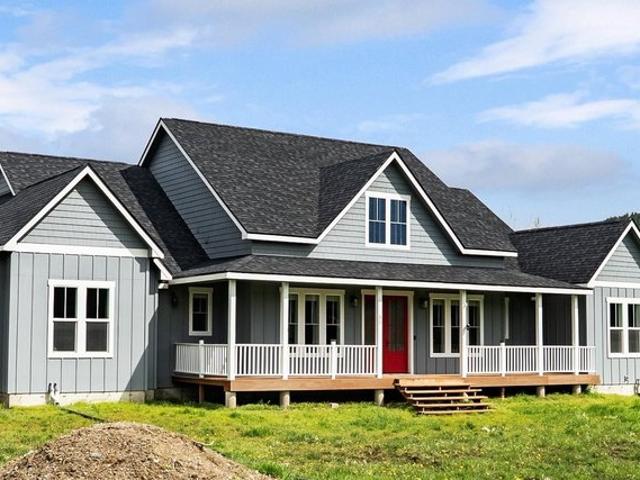 51 Pumphouse Ln, Sagle, ID 83860