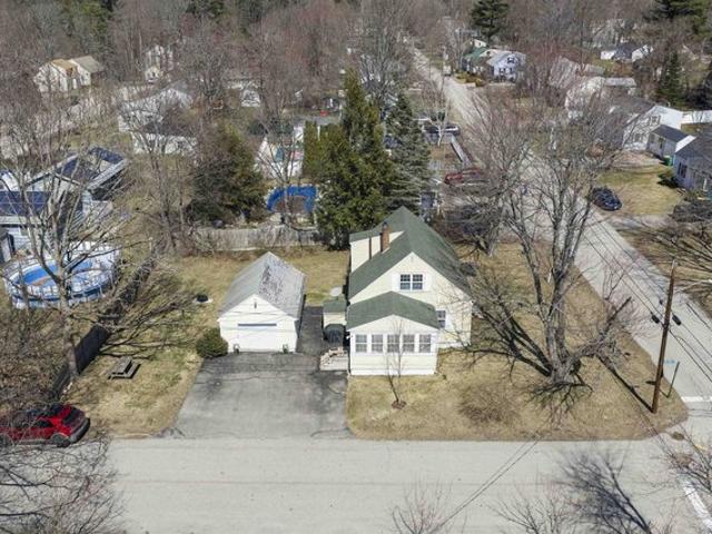 51 Richardson St, Rochester, NH 03867