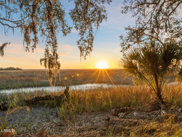 51 River Pl, Beaufort, SC 29906 | MLS #194155