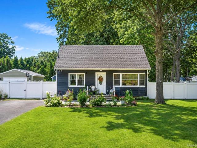 51 Roberts Road W