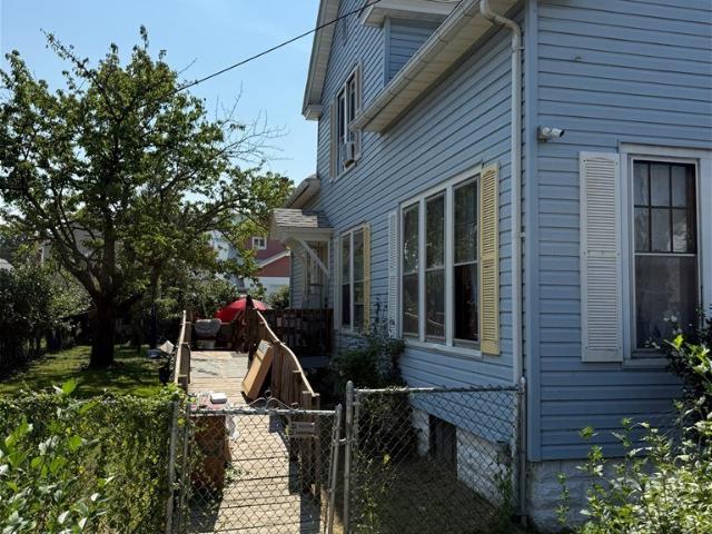 51 Ruggles Street