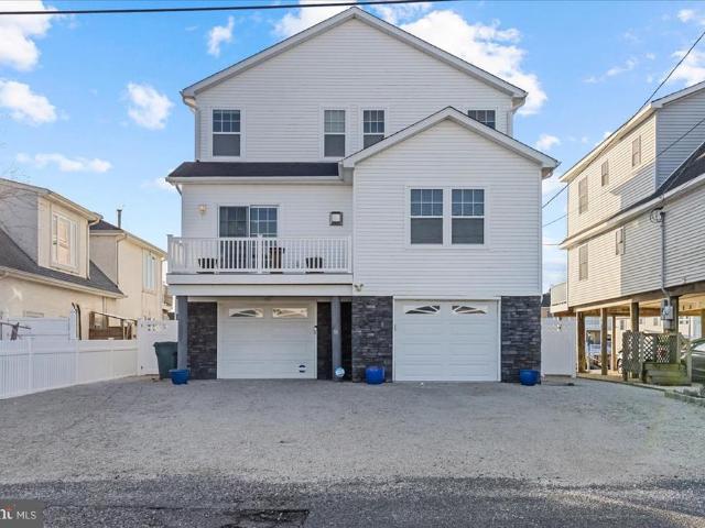 51 S Spinnaker Drive
