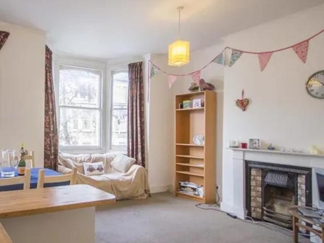 51 Sandmere Road, London, SW4 7QJ, United Kingdom | 2 bed house for rent #167773241 | Rentberry