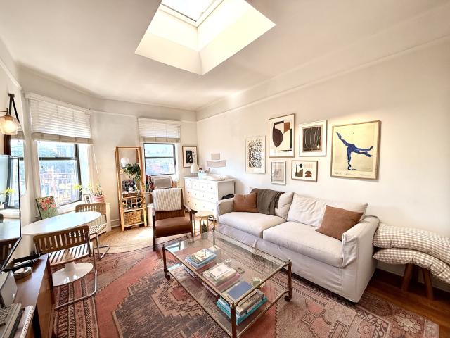 51 Seventh Avenue South, New York, NY