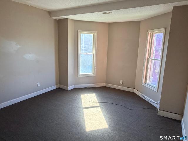 51 Seyms St, Unit 2, Hartford, CT 06120 | MLS #24169 | Compass