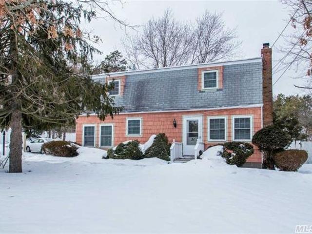 51 Southaven Ave, Medford, NY 11763