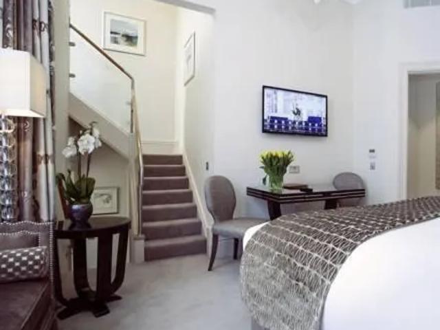 51 Sloane Gardens, London, SW1W 8DJ, United Kingdom | 1 bed apartment for rent #126194640 | Rentberry
