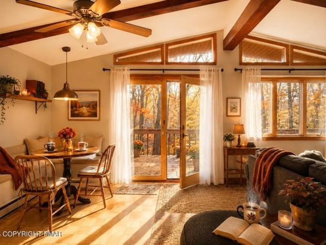 51 Spencer Ln, Albrightsville, PA 18210