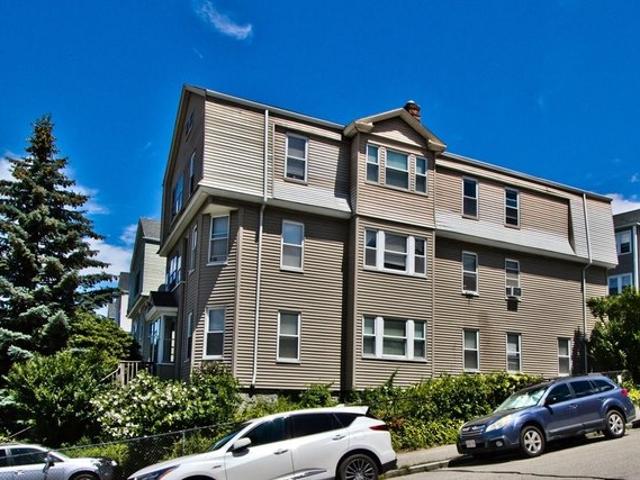 51 Sterling St Apt 3, Worcester, MA 01610