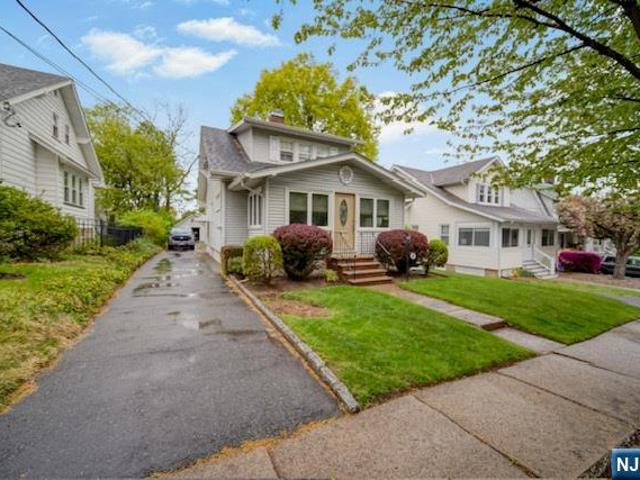 51 Sunset Avenue