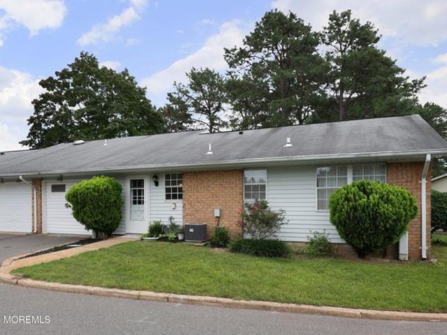 51A Cambridge Cir, Manchester, NJ 08759