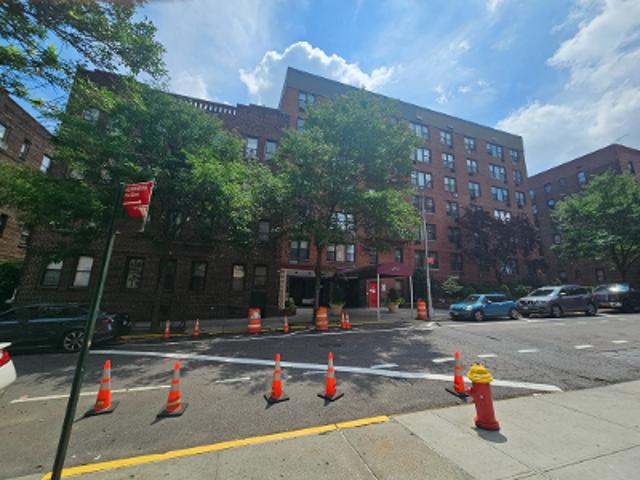 51st Street
