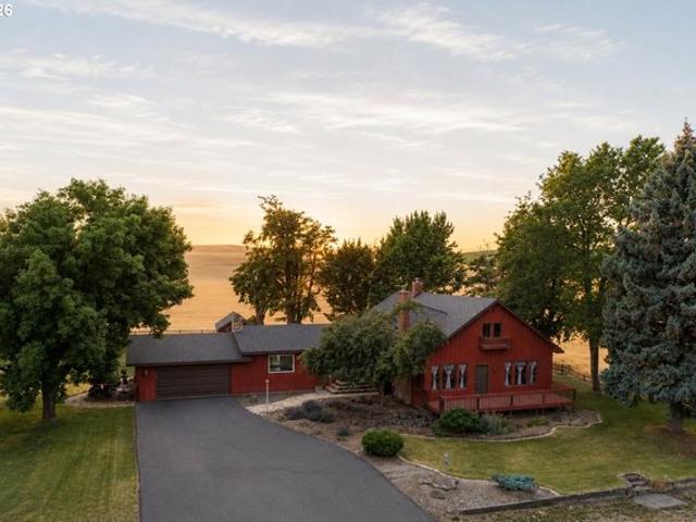 52042 Highway 11, Athena, OR 97813