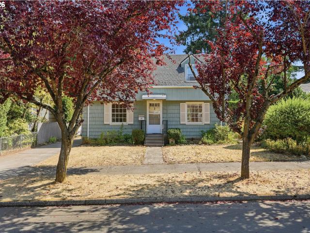 5204 NE 36th AVE
