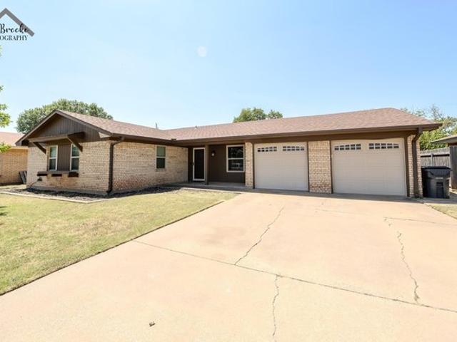 5204 Brookwood Dr, Wichita Falls, TX 76302