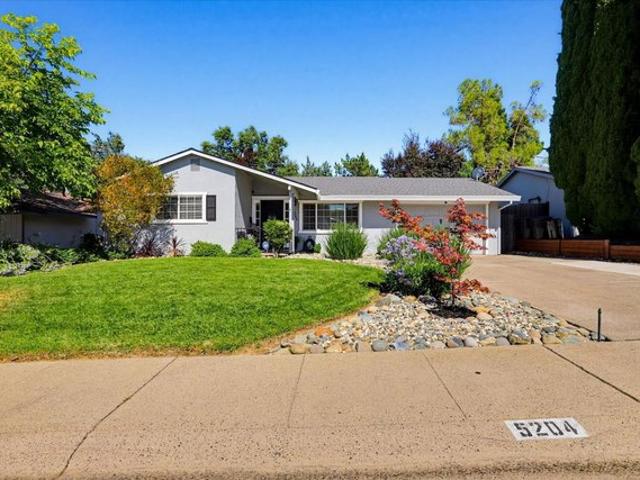 5204 Chicago Ave, Fair Oaks, CA 95628