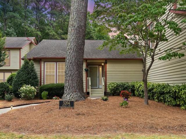 5204 Hogans Way, Clayton, NC 27520