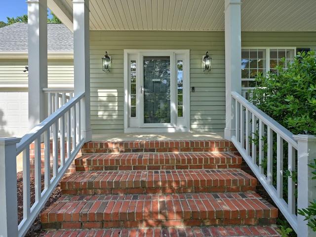 5204 Kemmont Drive