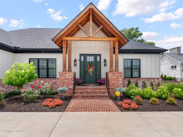 5204 Spring Mist Ct