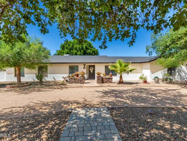 5204 W Fallen Leaf Ln, Glendale, AZ 85310