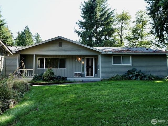 5204 53rd St W, University Place, WA 98467