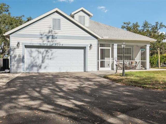 5204 69th St E, Palmetto, FL 34221
