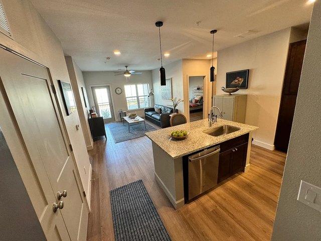 5205 Allum Rd, Houston, TX 77045