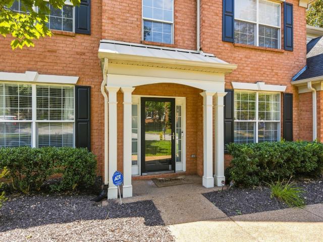 5205 Almadale Cir