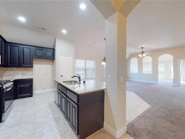 5205 Ambergate Lane