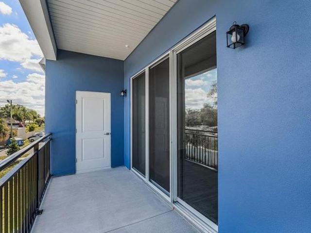 5205 Eggleston Ave #303 Orlando, FL 32810