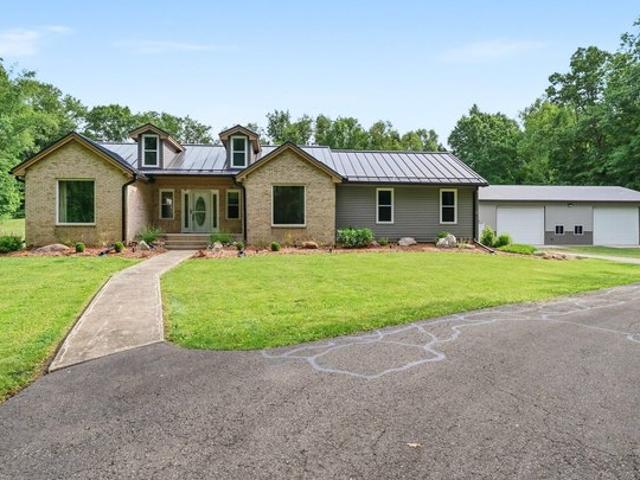 5205 F Dr S, East Leroy, MI 49051