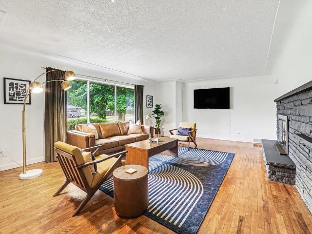 5205 Faircrest Lane
