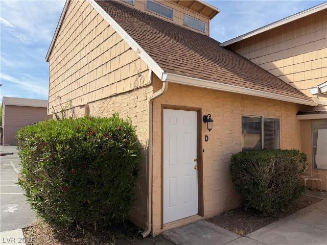 5206 Golden Ln, Unit D, Las Vegas, NV 89119 | MLS #2767