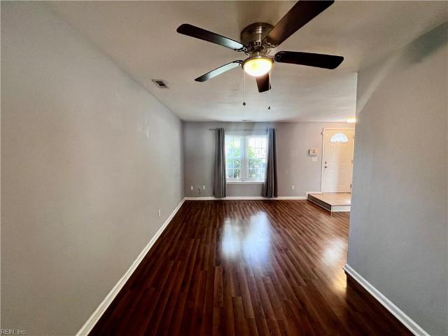 5206 Richard RD