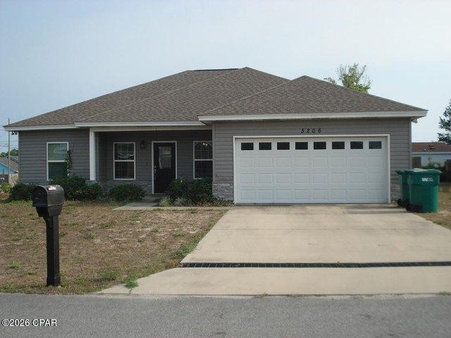 5206 Robins Ct, Panama City, FL 32404