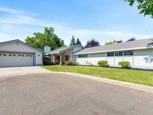 5206 Sirbuck Way, Carmichael, CA 95608