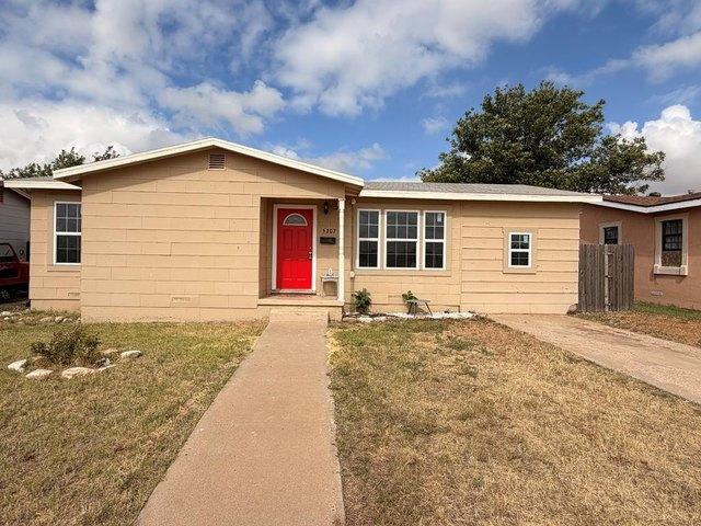 5207 McKnight Dr, Odessa, TX 79762