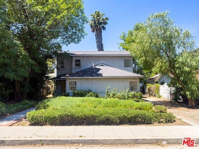 5207 Don Pio Dr, Woodland Hills, CA 91364
