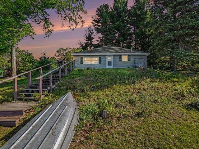 5207 E High Tower Lake Rd, Hesperia, MI 49421