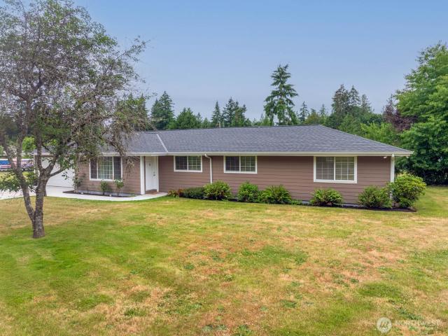 5207 Erlands Point Road NW