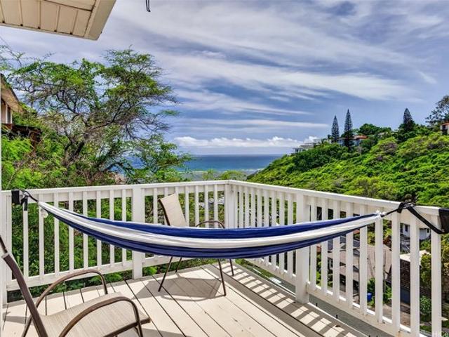 5207 Poola St, Honolulu, HI 96821