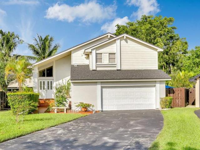 5207 152 Ct SW, Miami, FL 33185