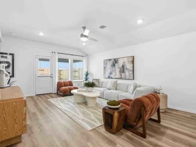 5208 Greengrass Willow Way, Houston, TX 77048