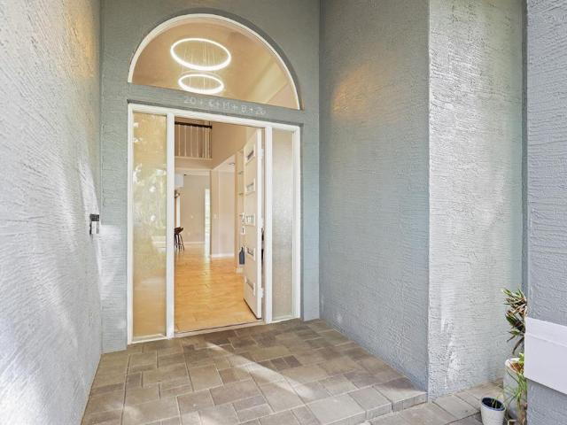 5208 Laurel Pointe Dr, Valrico, FL 33596 | MLS #TB8485