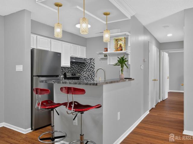 5208 Ravens Crest Drive